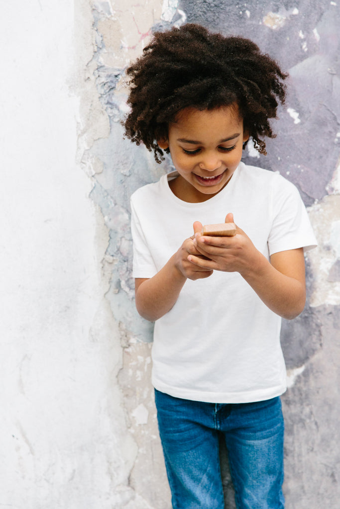 Make Me Iconic - Wooden Mobile Phone – Kids Tribe