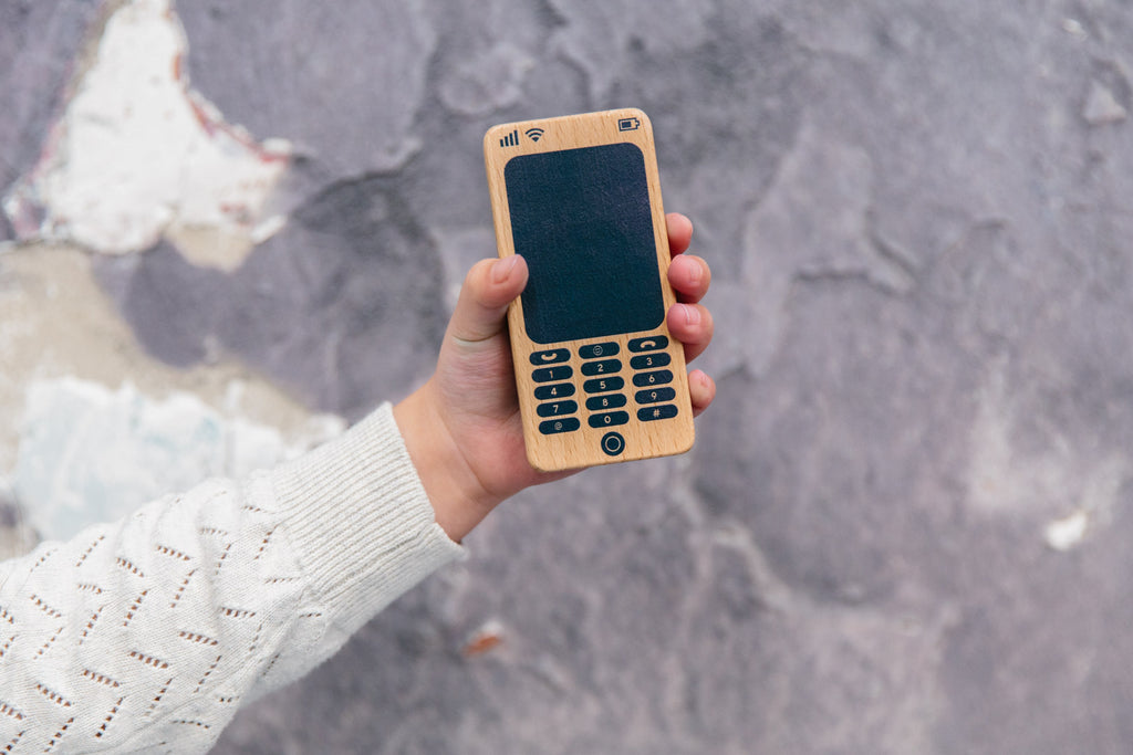 Make Me Iconic - Wooden Mobile Phone – Kids Tribe